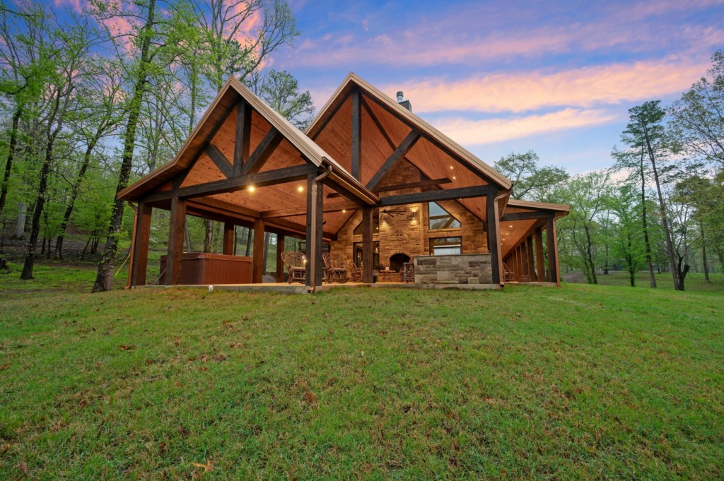 Secluded Riverfront Cabin Rentals | Riverfront Cabin Rentals